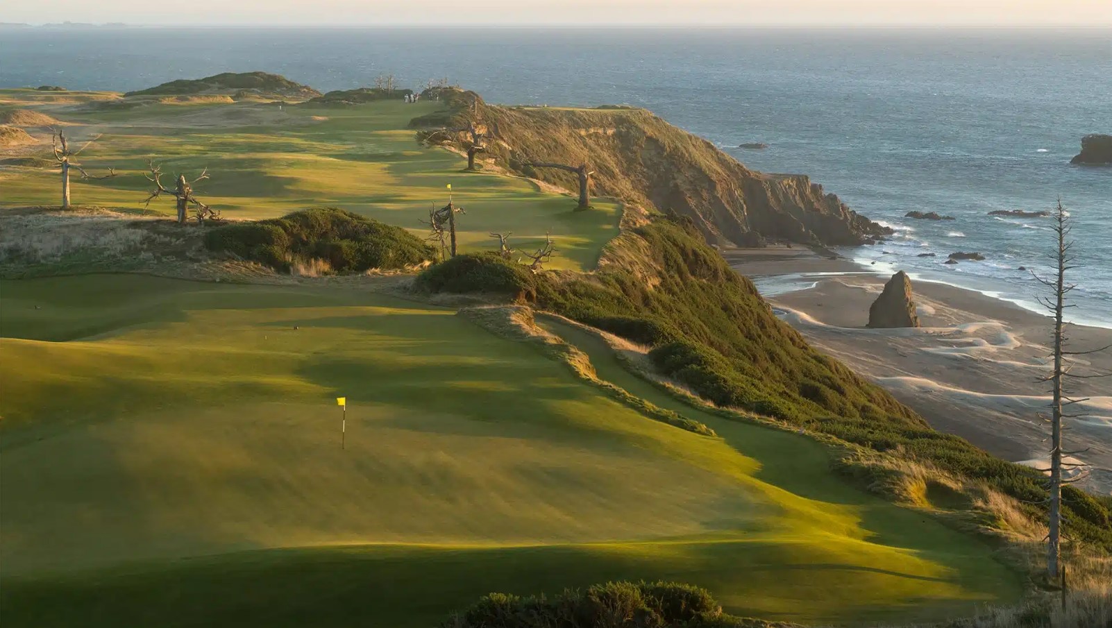 Experience the Unconventional Design of Pacific Dunes at Bandon Dunes ...